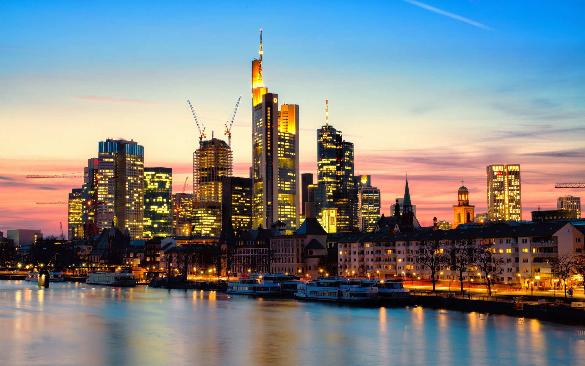 Cities/Architecture Wallpaper Set 26 – Awesome Wallpapers