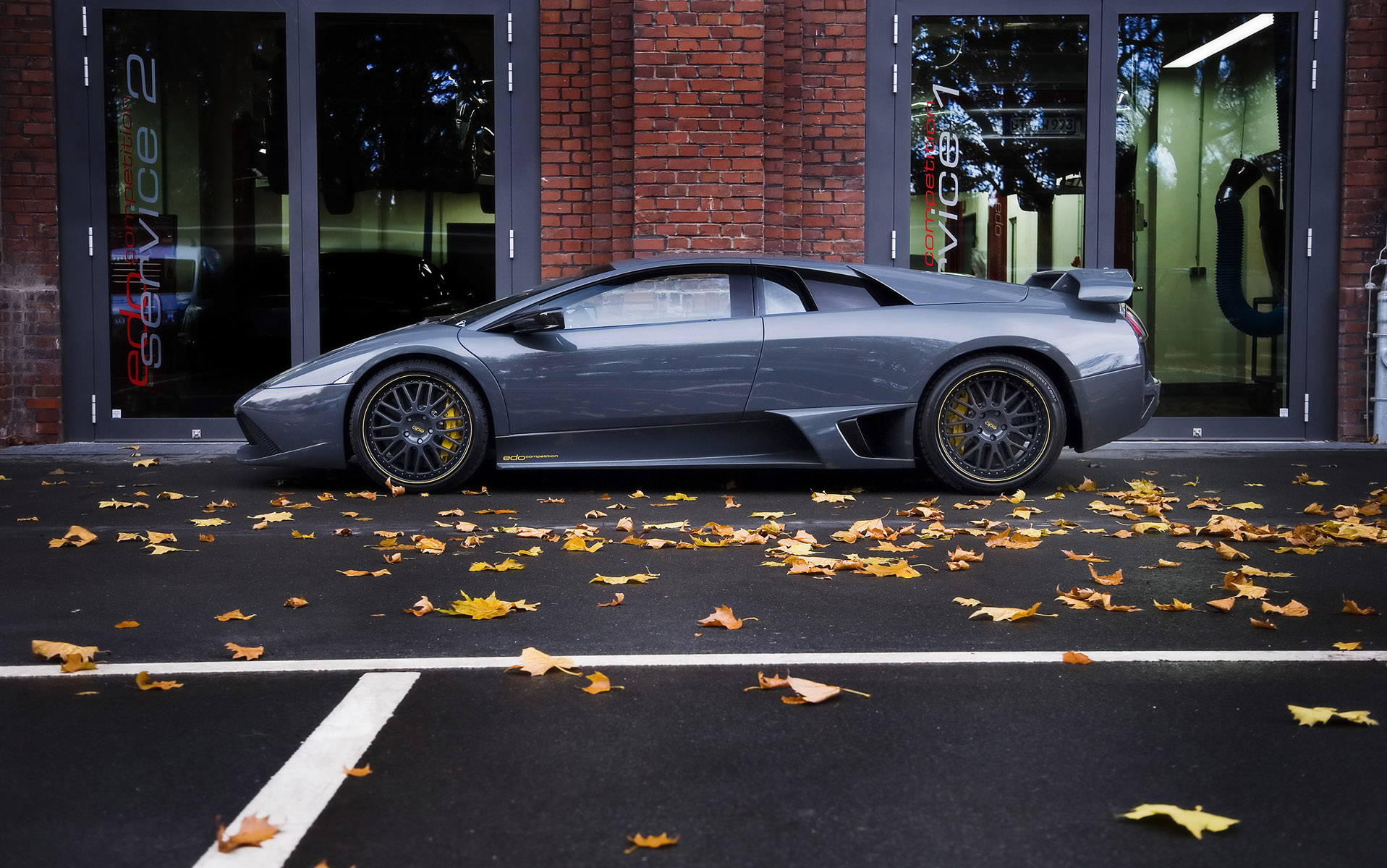 Cars Wallpaper Set 10 – Awesome Wallpapers