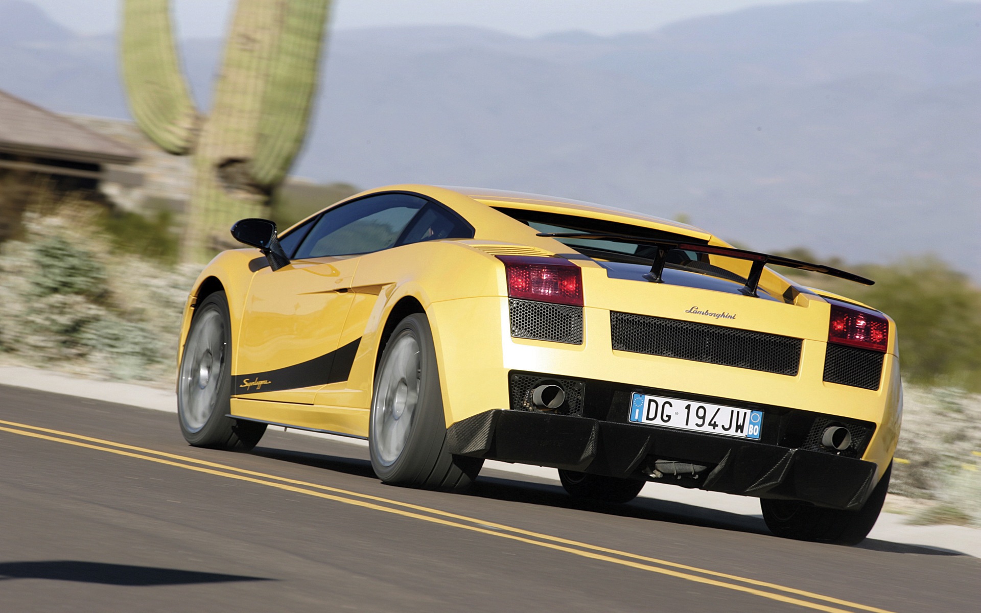 Cars Wallpaper Set 15 – Awesome Wallpapers